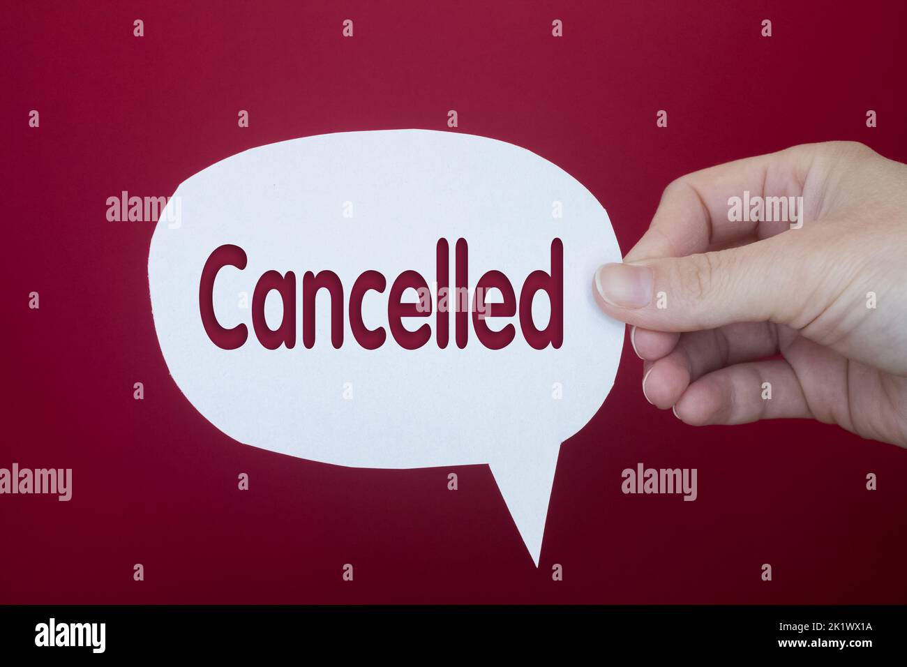 Speech bubble in front of colored background with Cancelled text Stock ...