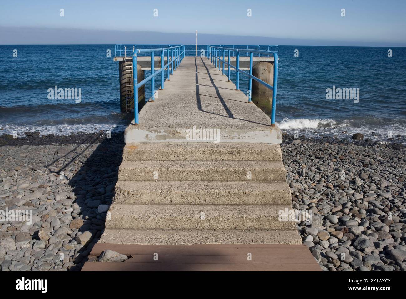 Walkway steps hi-res stock photography and images - Alamy