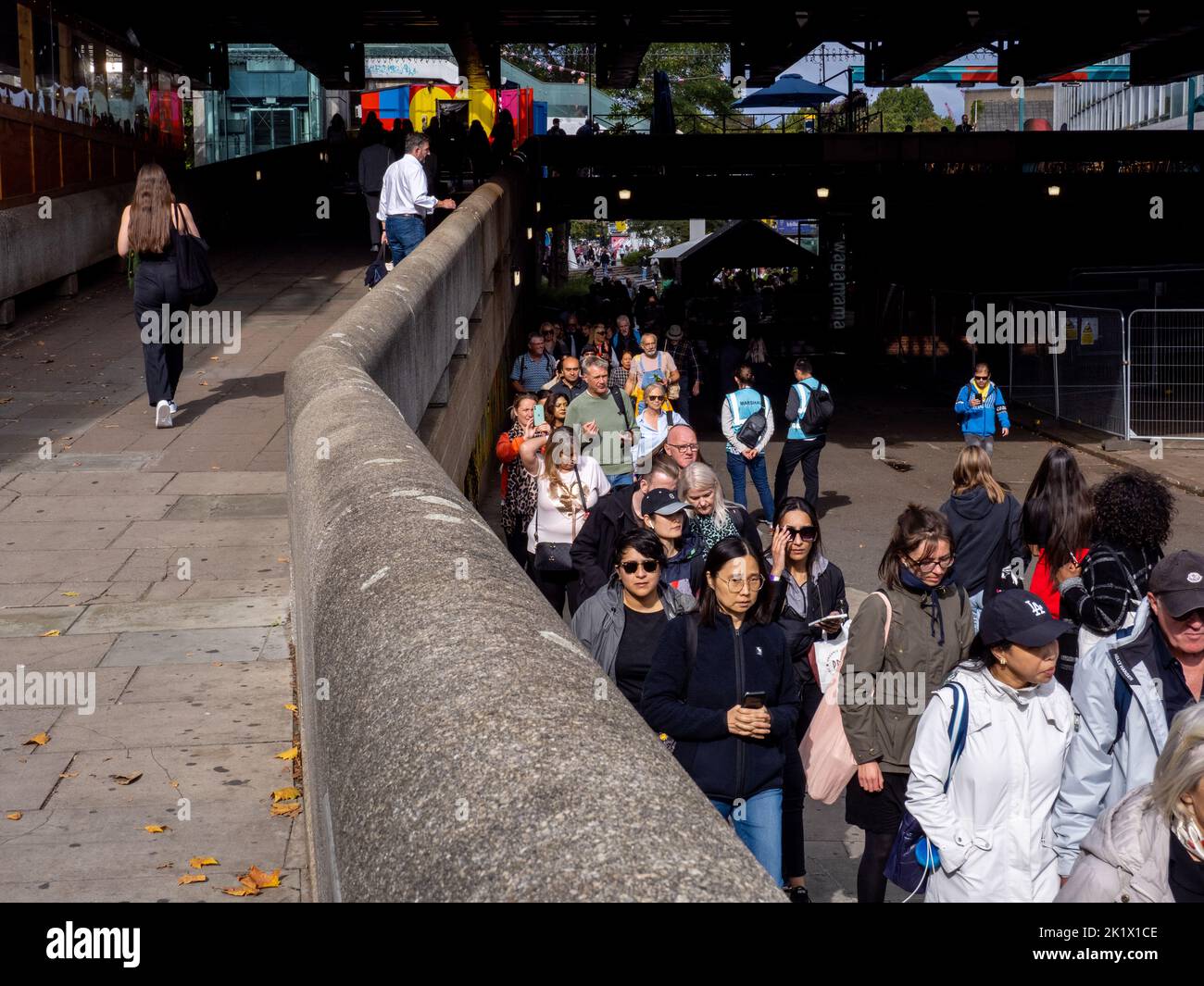 Queen funeral pageantry hi-res stock photography and images - Alamy