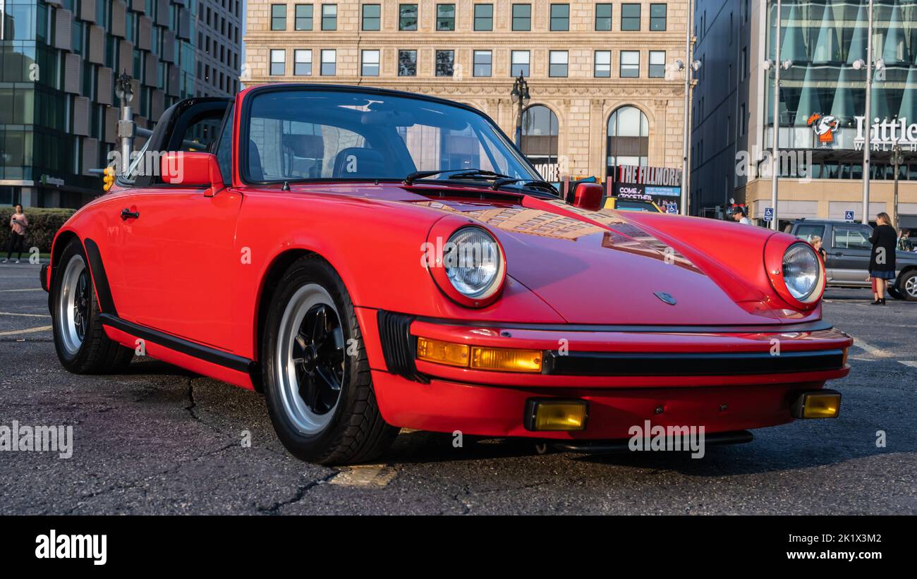 Porsche 911 sc hi-res stock photography and images - Alamy