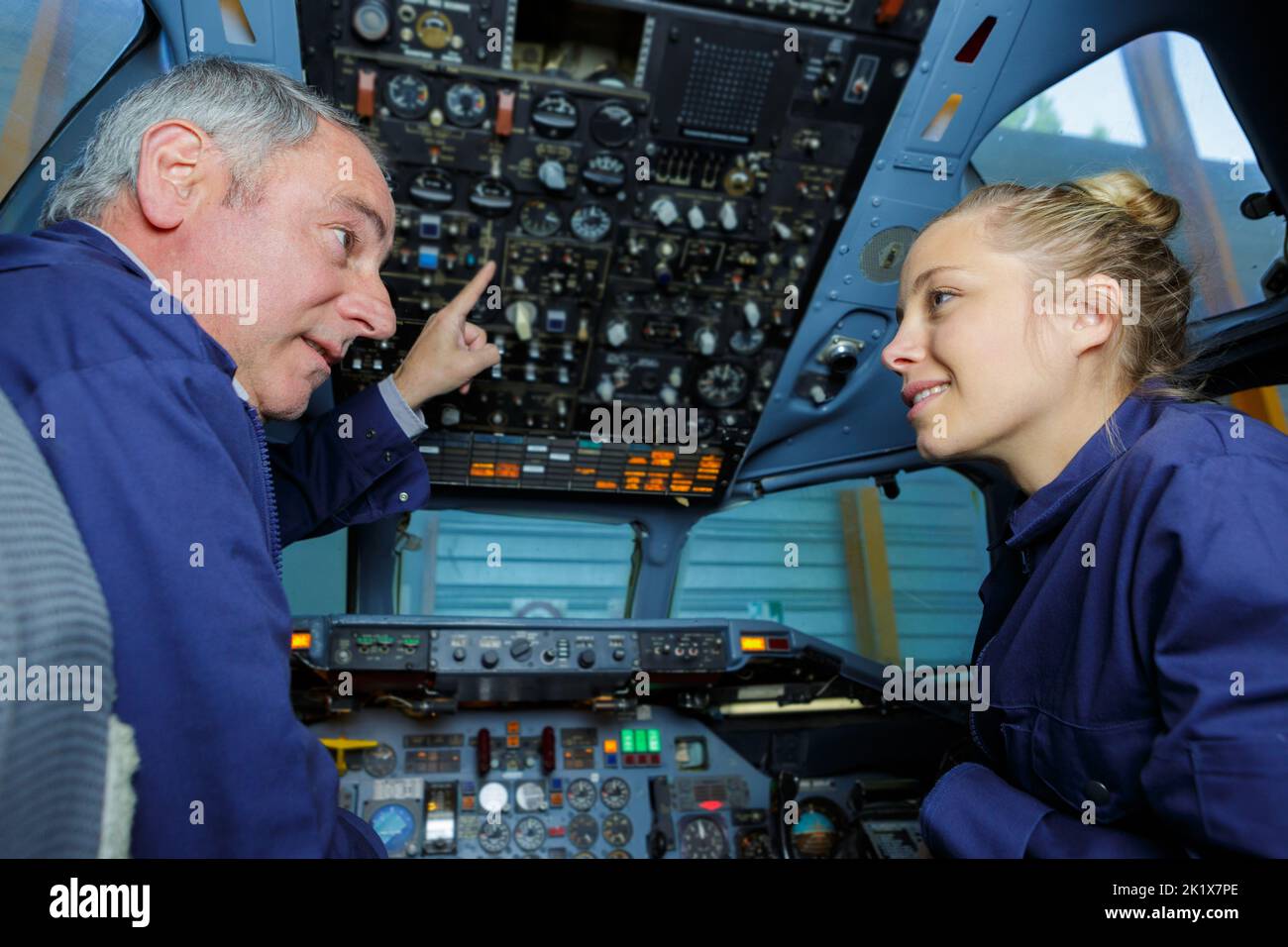 Civil engineer apprentice hi-res stock photography and images - Alamy