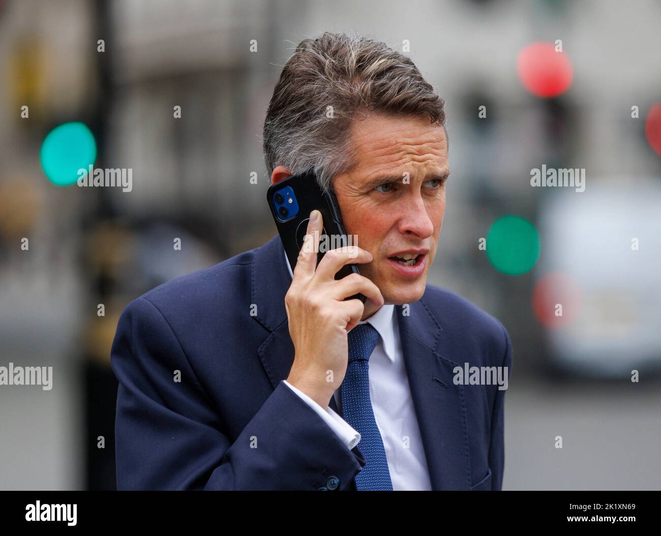 Sir gavin williamson hi-res stock photography and images - Alamy