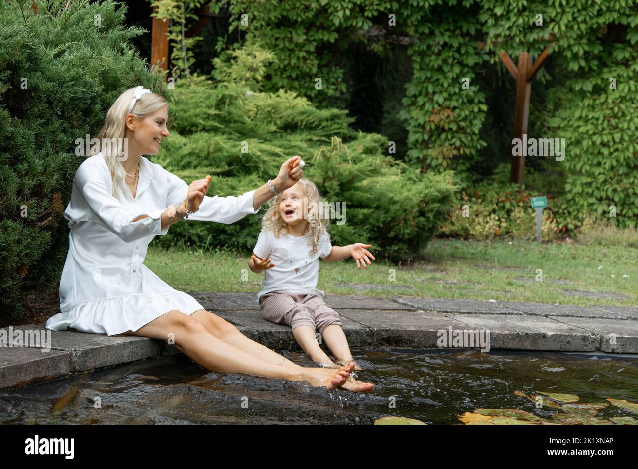 Barefoot woman park hi-res stock photography and images - Alamy
