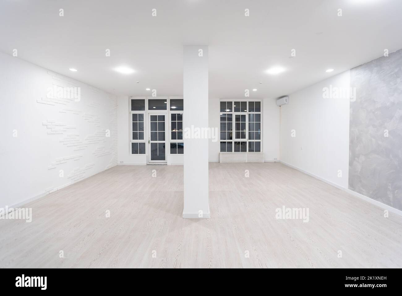 White empty space with ceiling and floor, loft style Stock Photo - Alamy