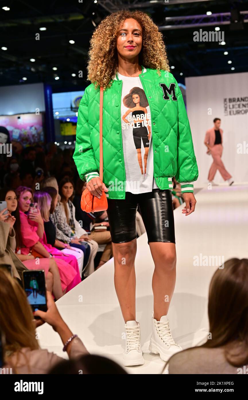 Mattel - Barbie, Barbie walk the talk in au courant looks from Balmain ...