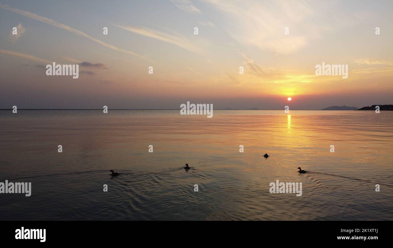 (220921) -- HEFEI, Sept. 21, 2022 (Xinhua) -- Aerial photo taken on Nov ...