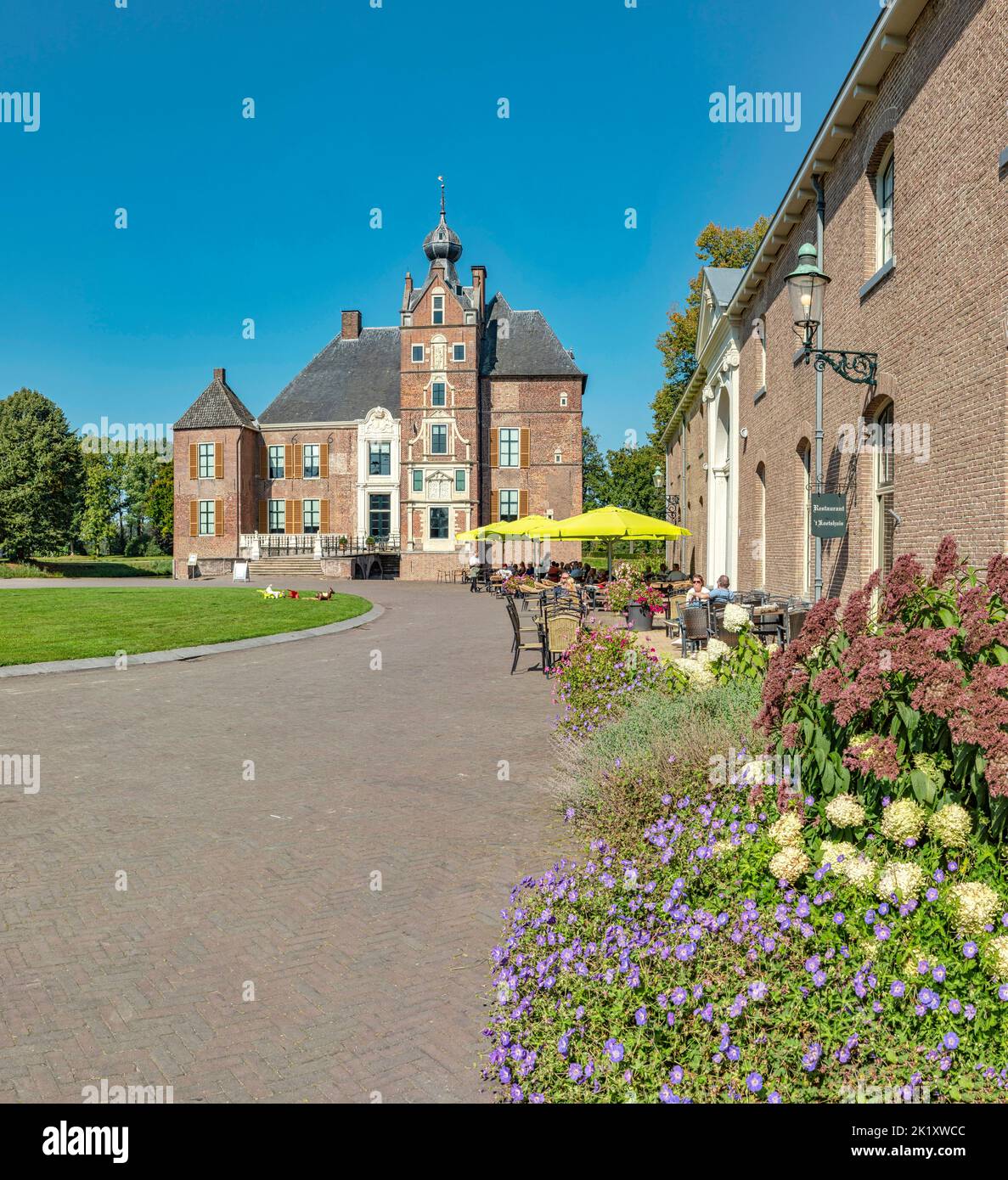 Castle cannenburch vaassen hi-res stock photography and images - Alamy