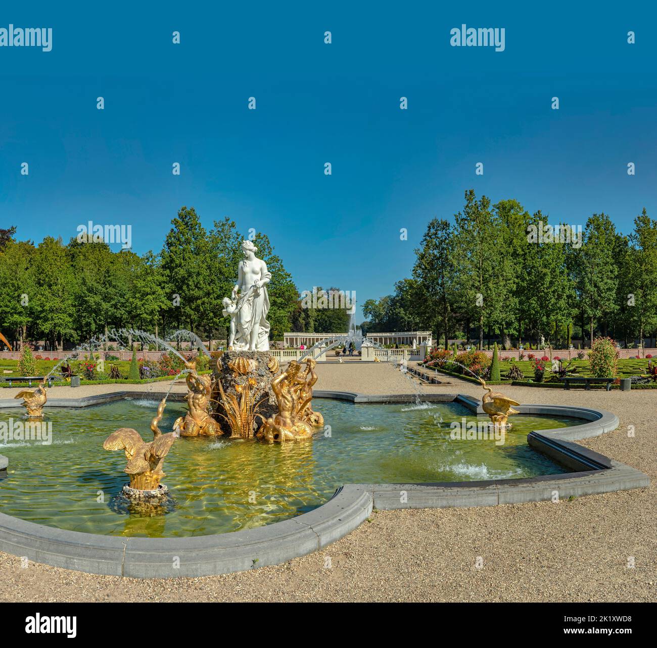 The formal baroque garden of the palace Het Loo Stock Photo - Alamy