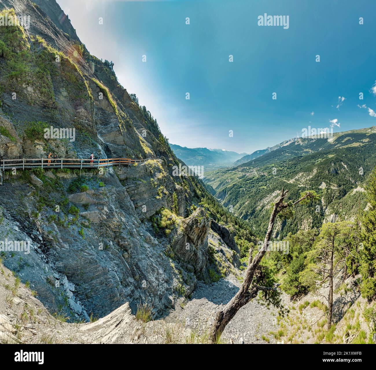 Narrow mountain path hi-res stock photography and images - Alamy