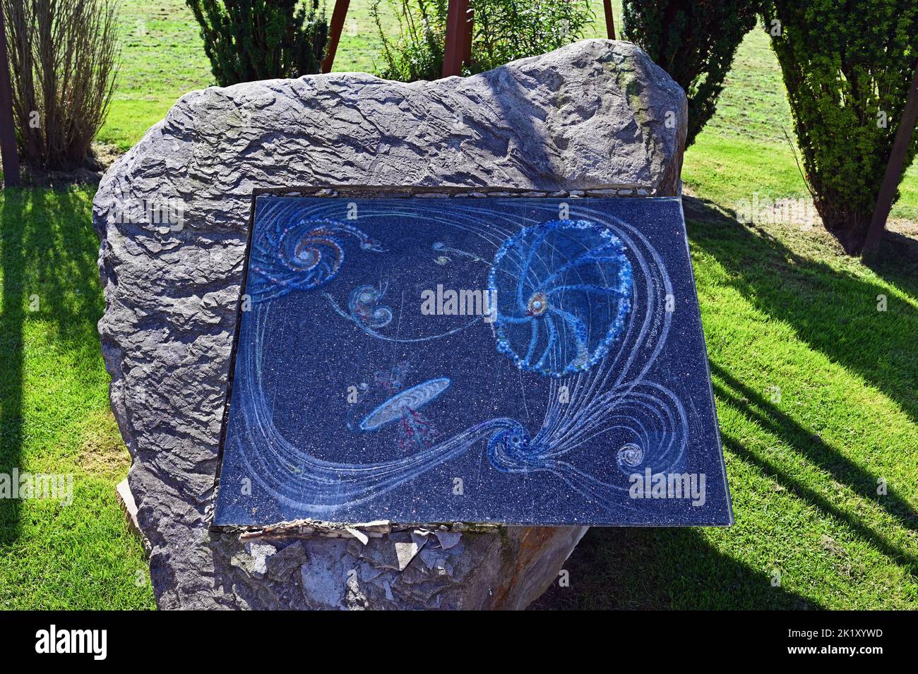 "Cosmic Collisions" (detail), outdoor artwork by Charles Jencks ...