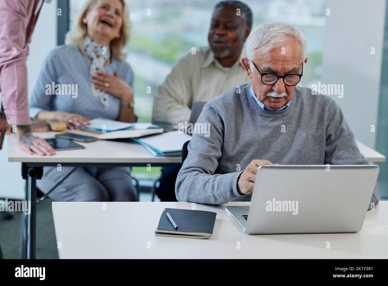 Group of elderly people diversity hi-res stock photography and images ...