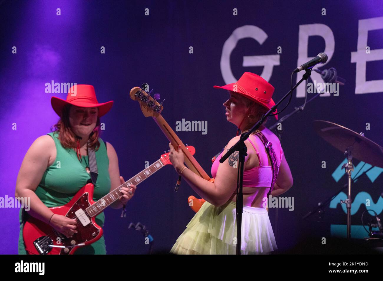 Gwenllian Anthony and Hollie Singer of Adwaith play Walled Garden at Green Man 2022 music ...