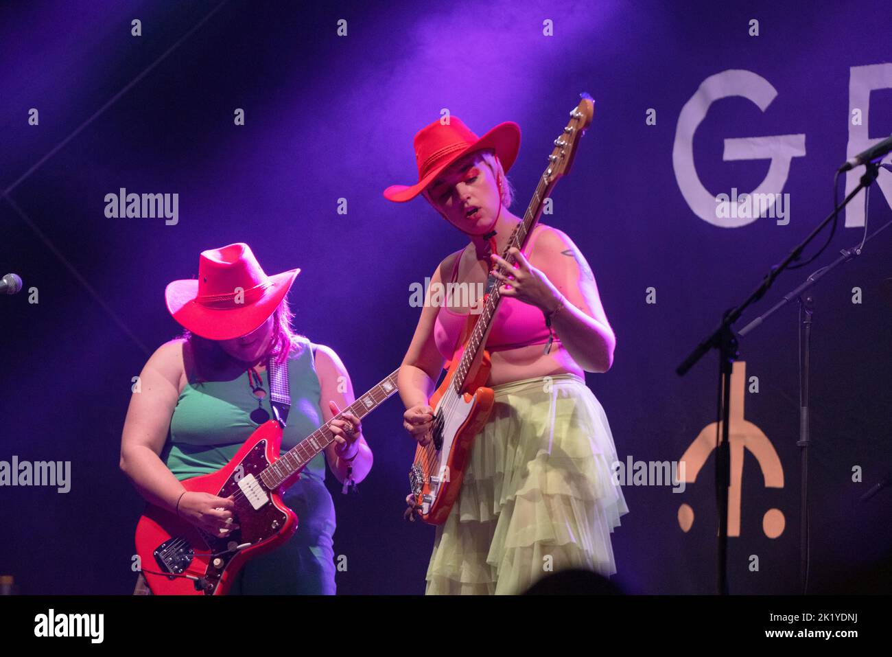 Gwenllian Anthony and Hollie Singer of Adwaith play Walled Garden at ...