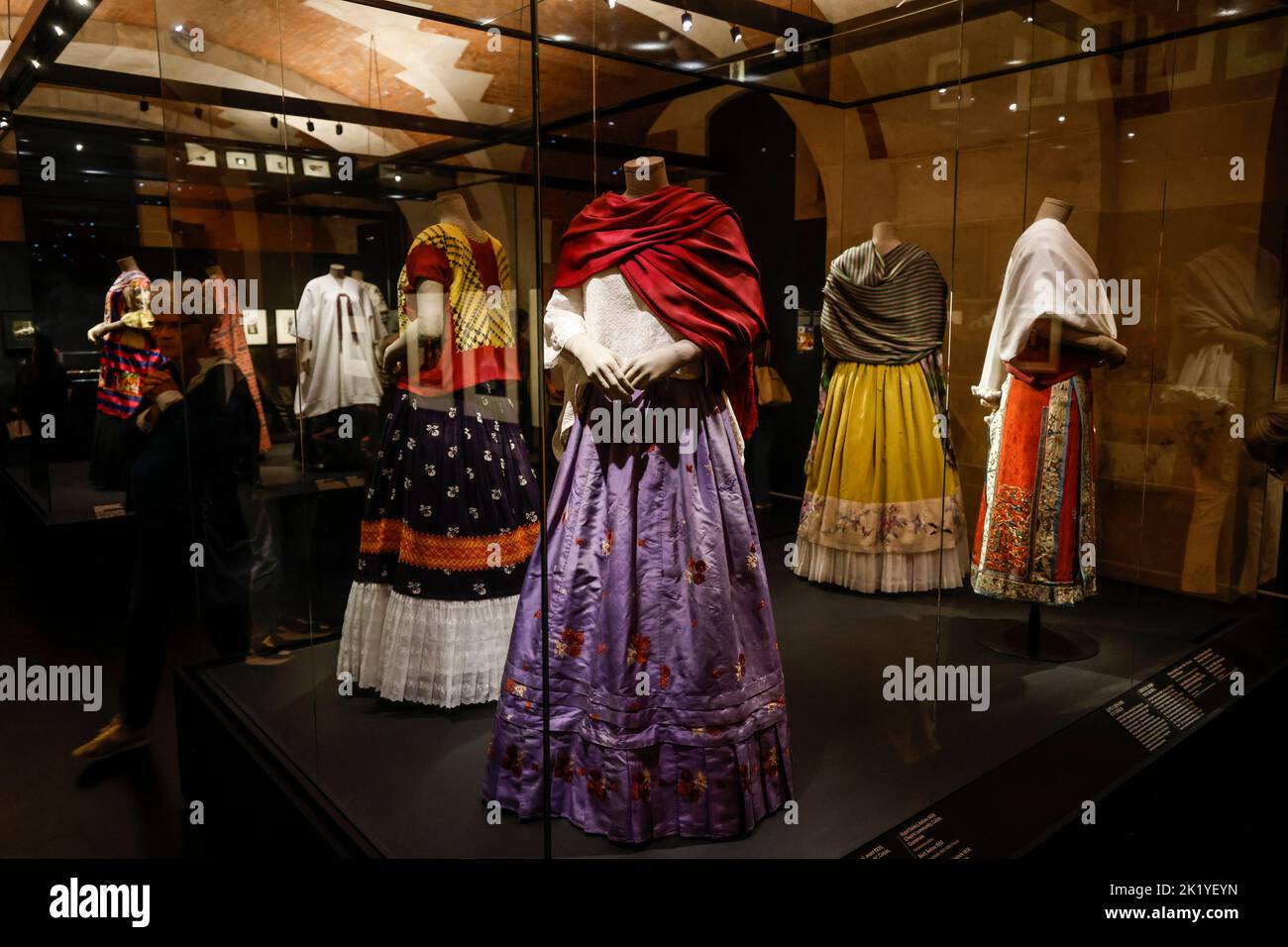 Frida kahlo dress exhibition hi-res stock photography and images - Alamy