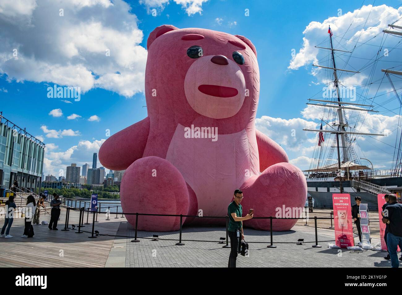 New York, New York, USA. 20th Sep, 2022. 50 ft inflatable Bellygom on ...