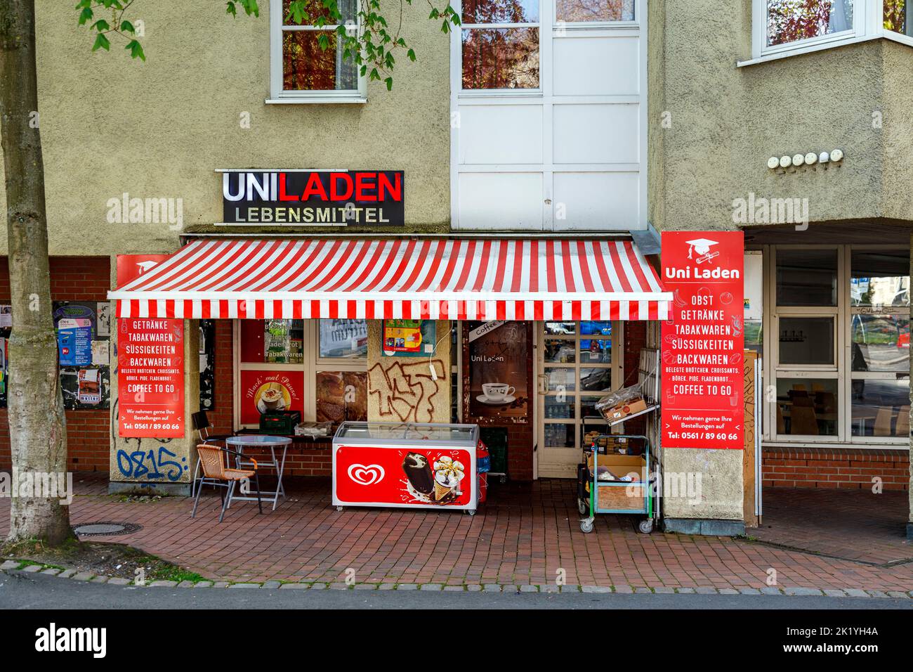 University college shop hi-res stock photography and images - Alamy