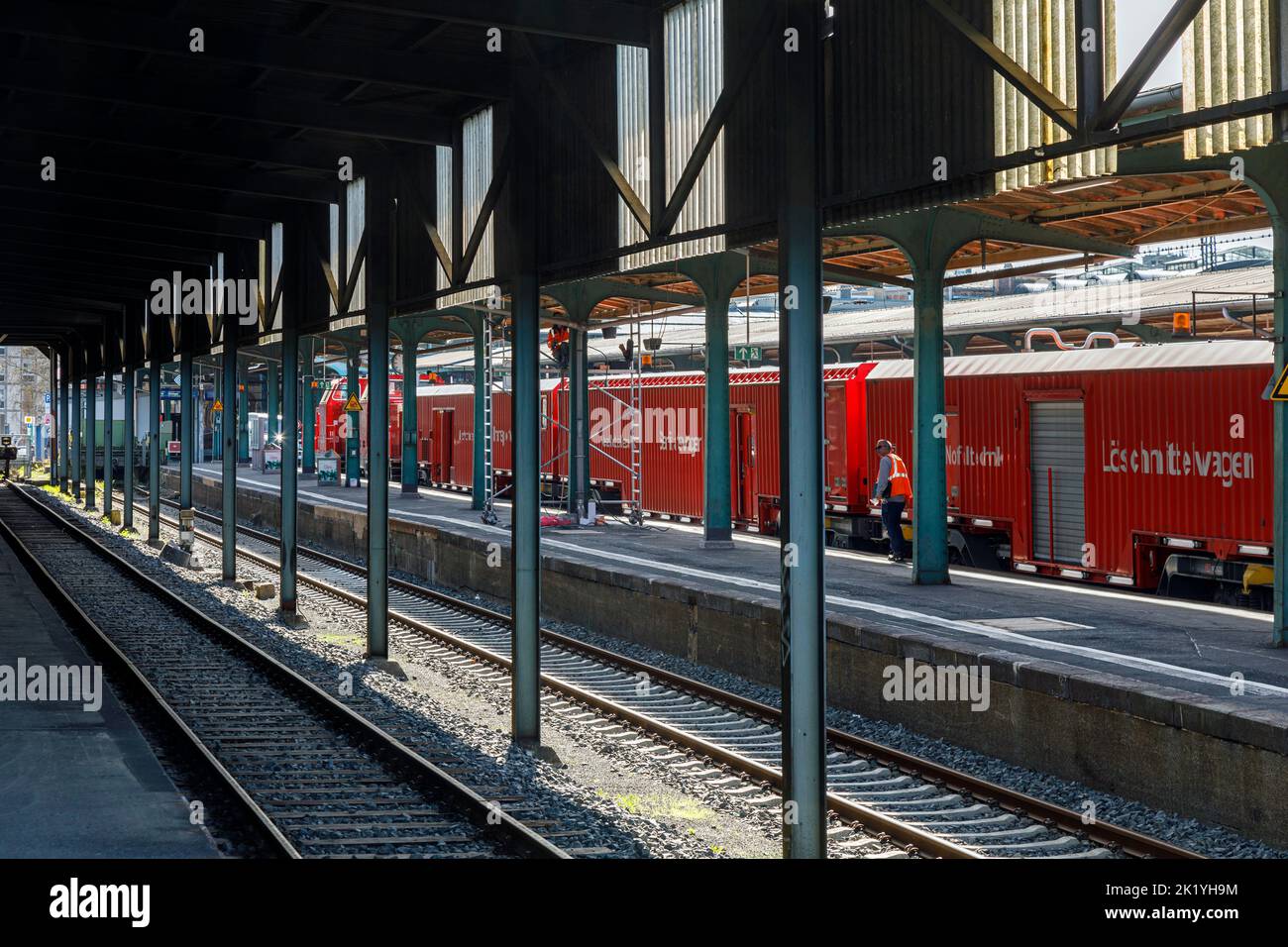 Deutsche Bahn rescue train at Kassel main station Stock Photo - Alamy