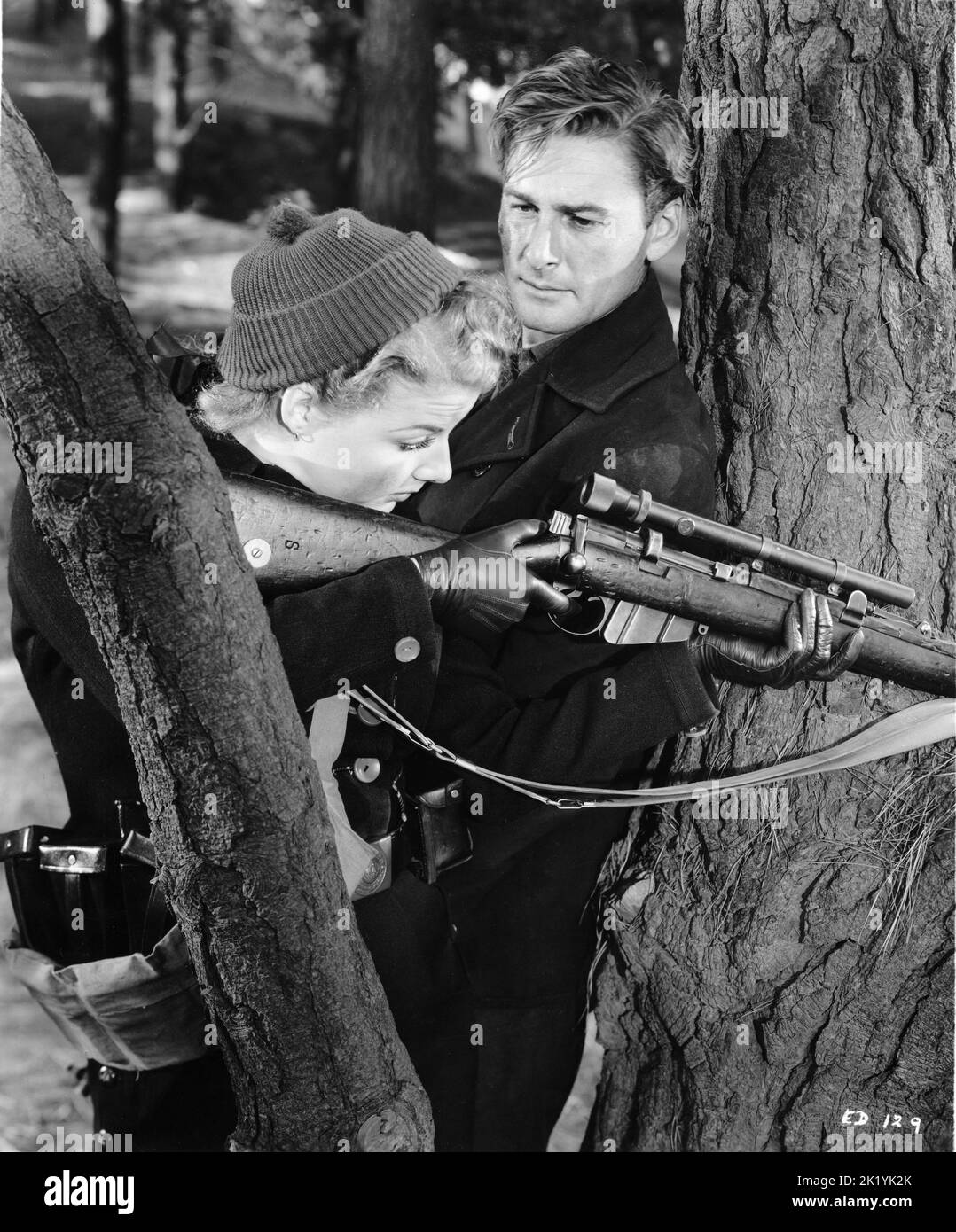 ANN SHERIDAN and ERROL FLYNN in EDGE OF DARKNESS 1943 director LEWIS ...