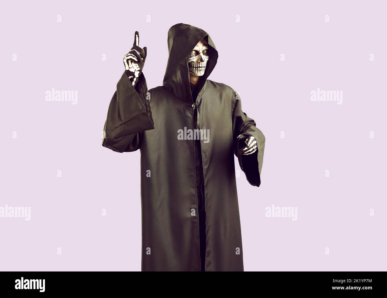 Man in image of angel of death shows finger up with idea for Halloween ...