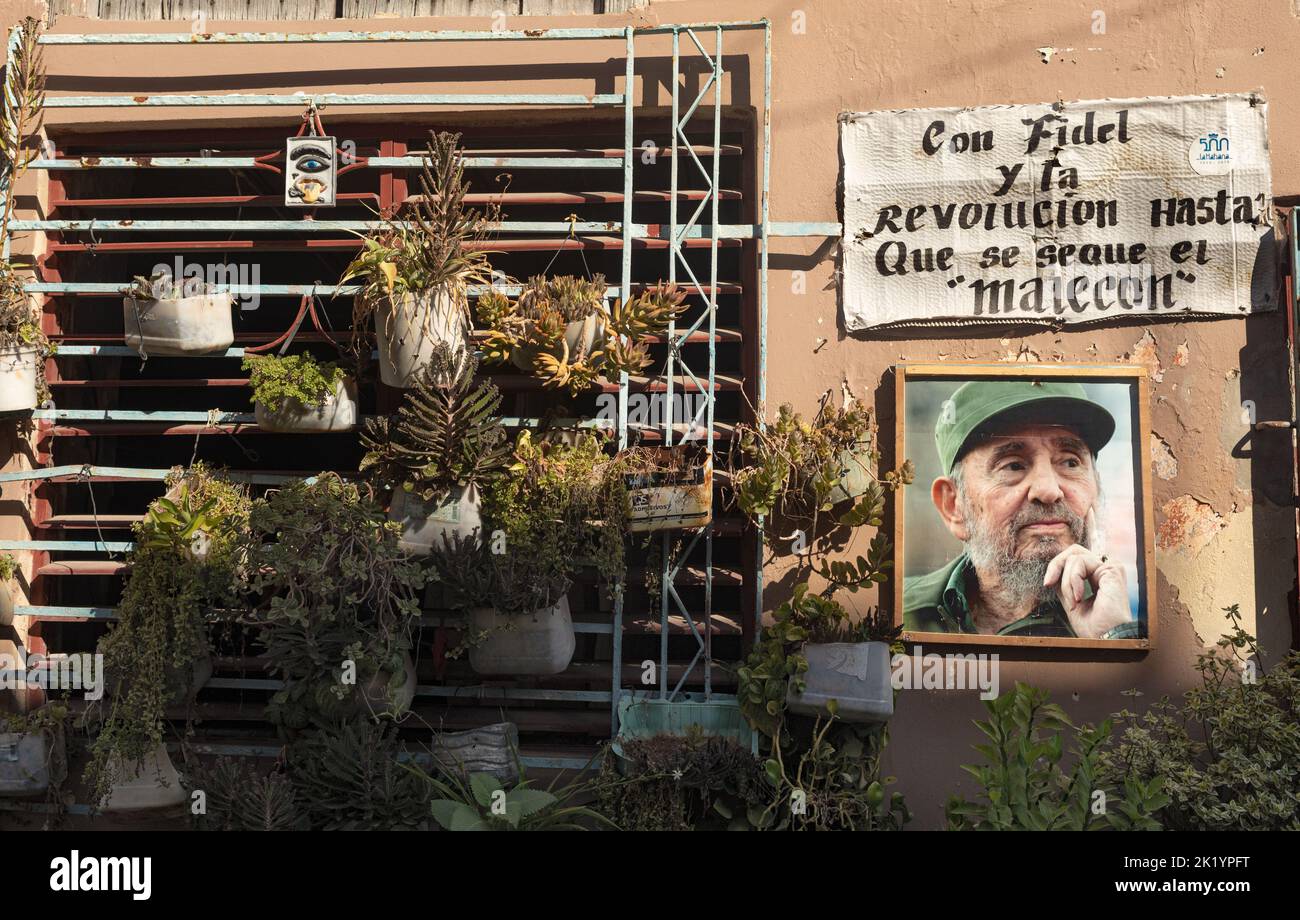 Cuba proud with Fidel Castro Stock Photo - Alamy