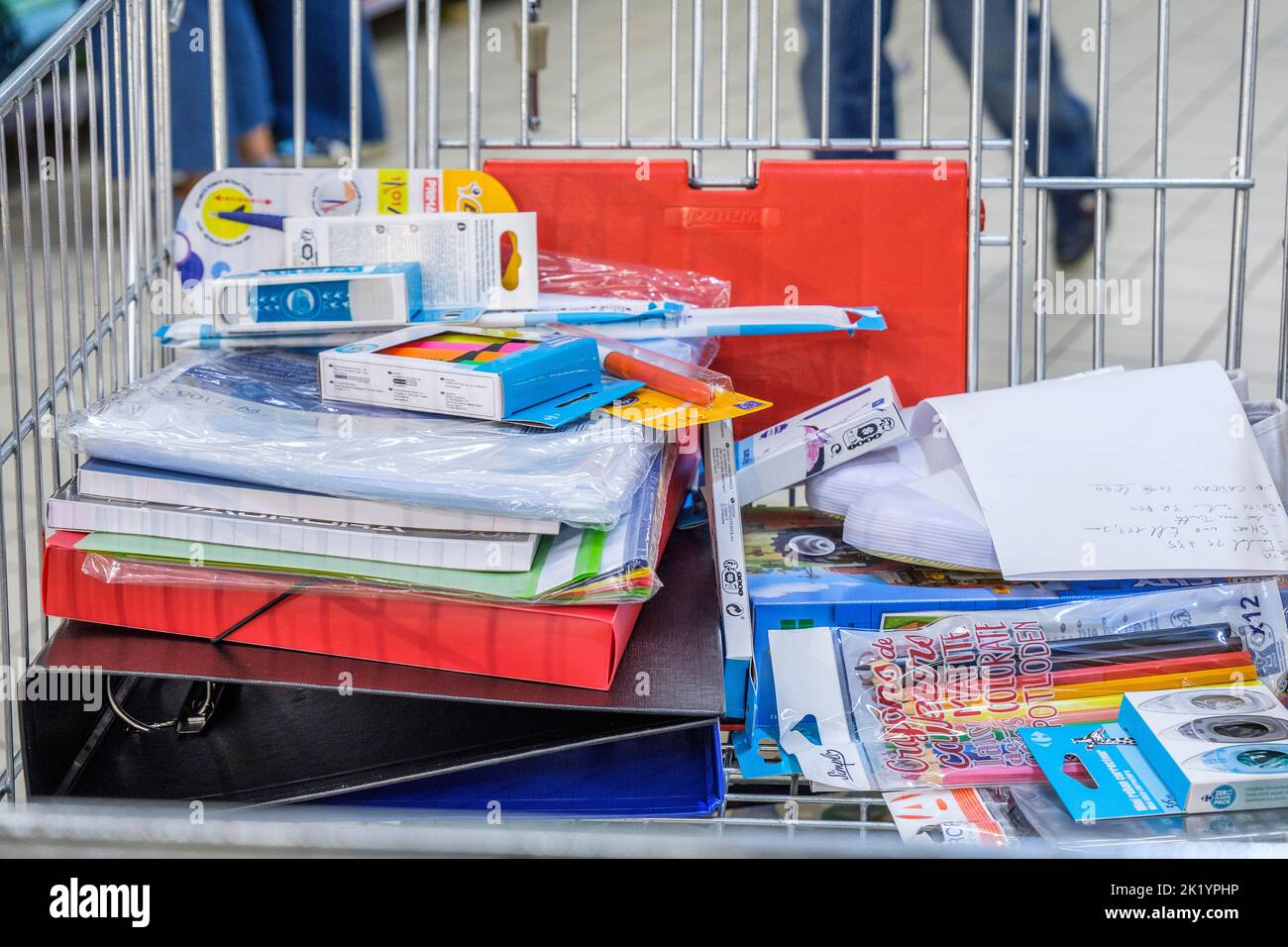 Fournitures scolaires hi-res stock photography and images - Alamy