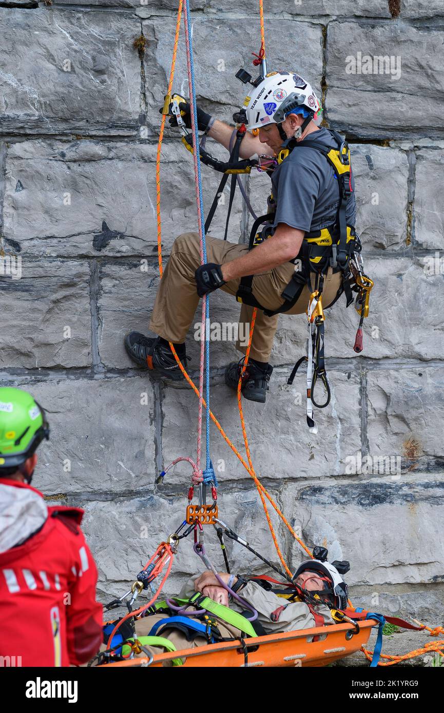 The grimpday competition in Brussels allows 18 teams to compare and ...