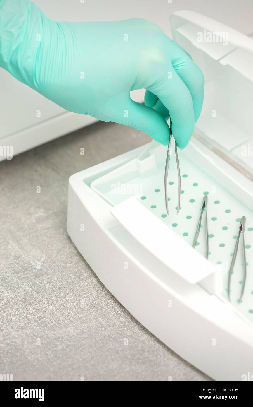 Hand disinfects tweezers with cleaning systems for medical instruments ...