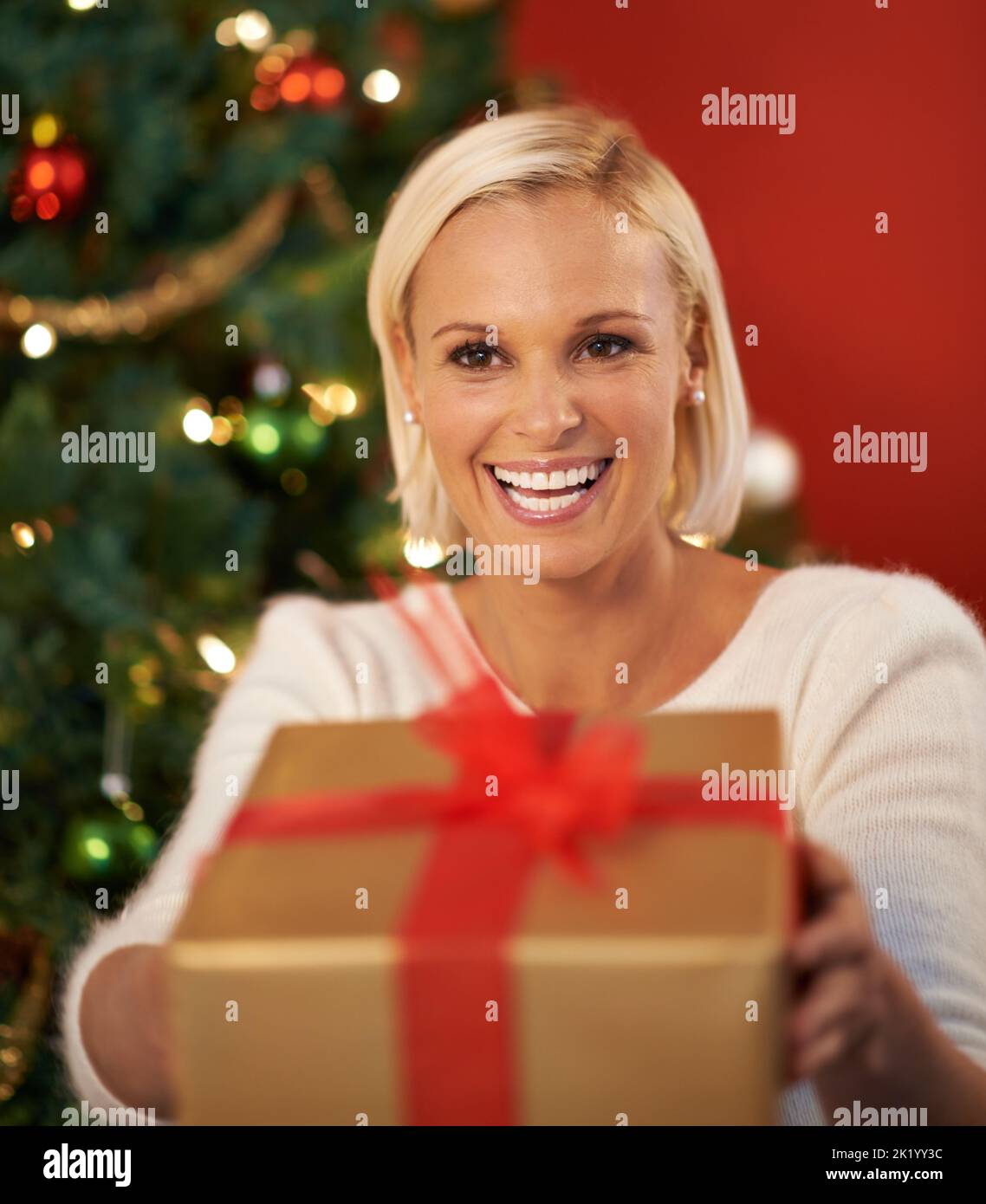 Woman present hi-res stock photography and images - Alamy