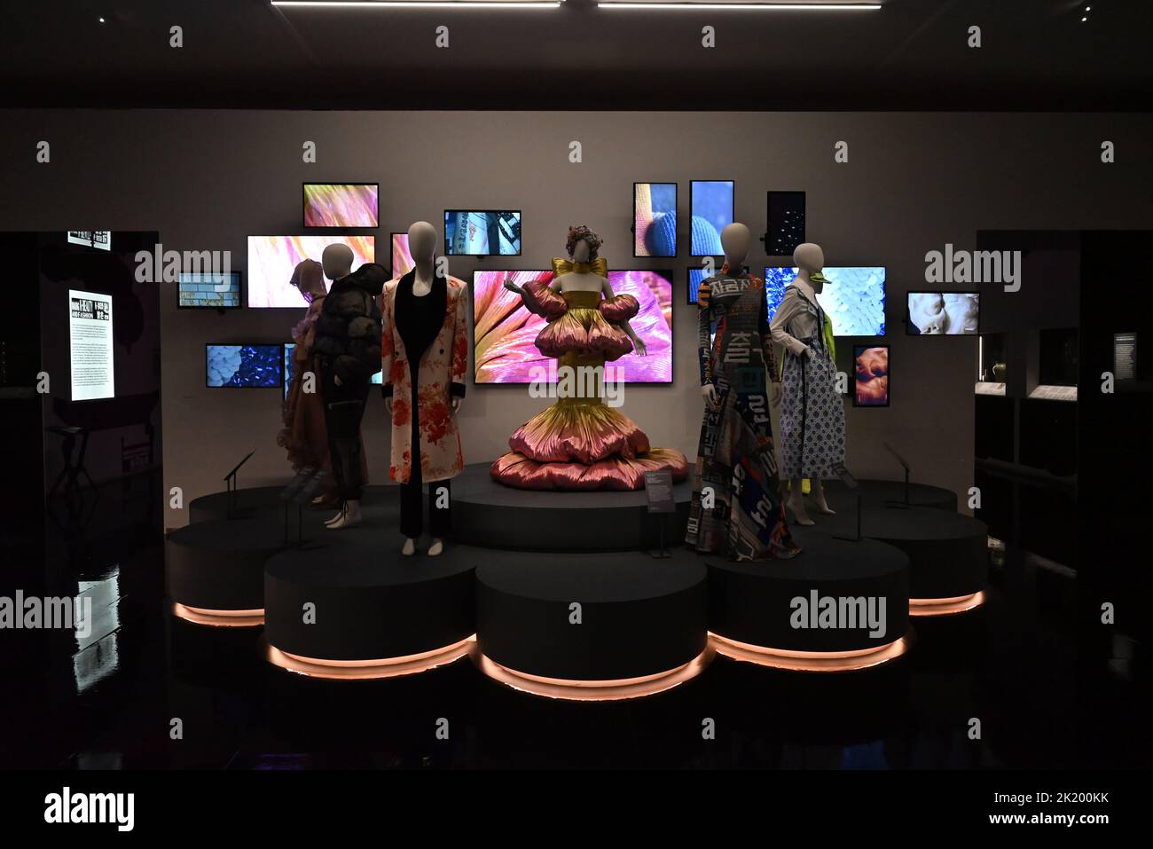 Hallyu ! The Korean Wave (24 September 2022 -25 June 2023 ) vam.ac.uk ...