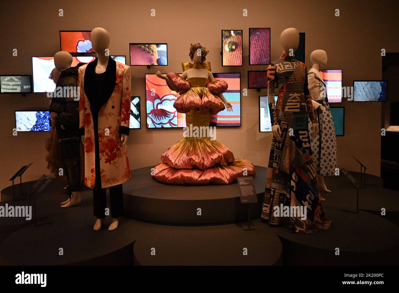 Hallyu ! The Korean Wave (24 September 2022 -25 June 2023 ) vam.ac.uk ...