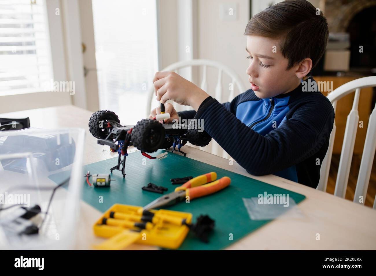 Car toy building hi-res stock photography and images - Alamy