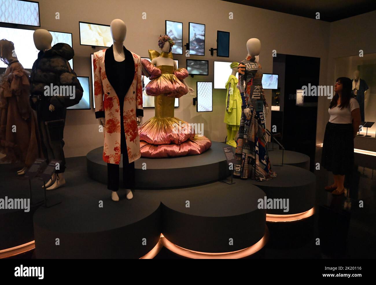 Hallyu ! The Korean Wave (24 September 2022 -25 June 2023 ) vam.ac.uk ...