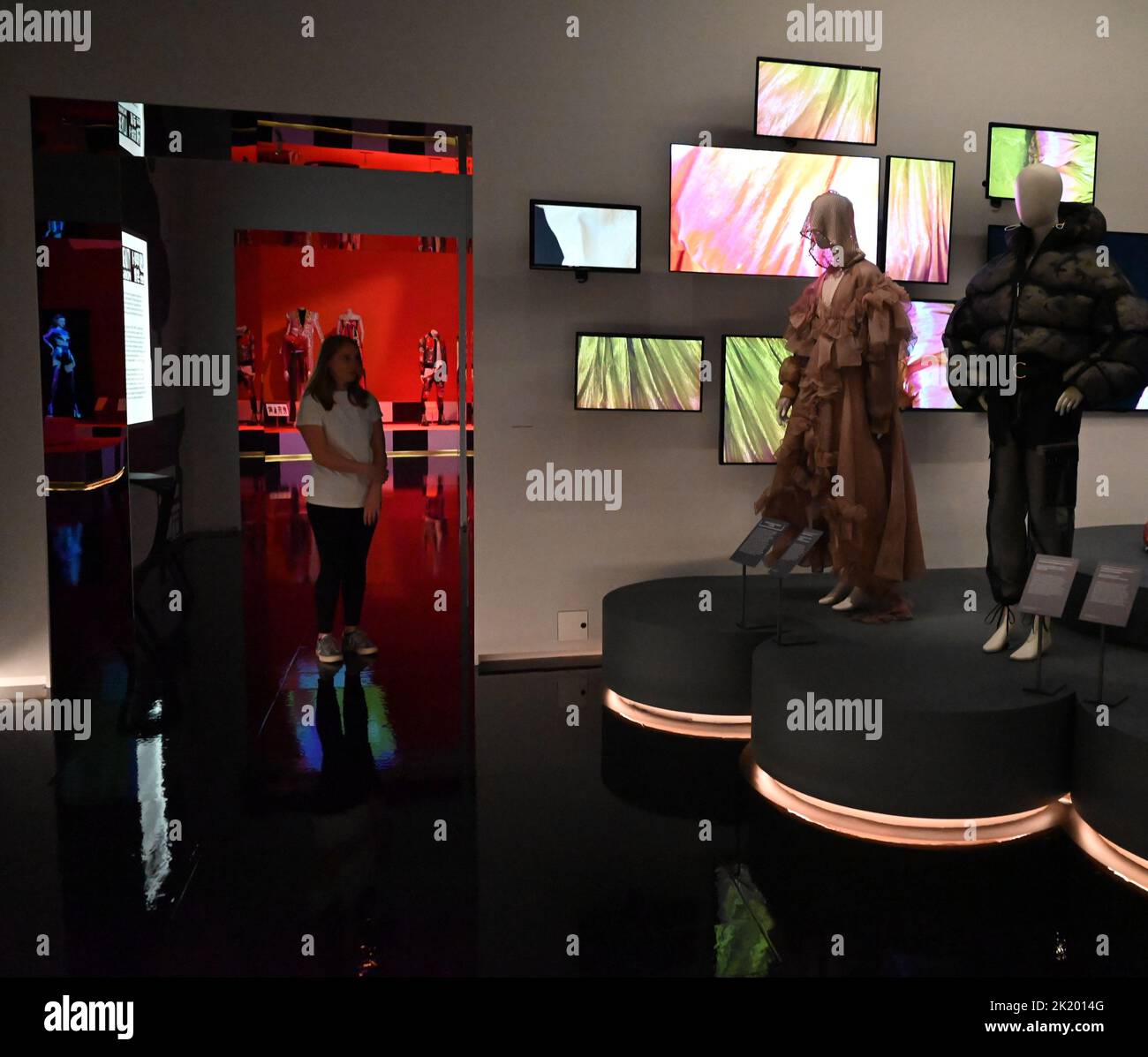 Hallyu ! The Korean Wave (24 September 2022 -25 June 2023 ) vam.ac.uk ...