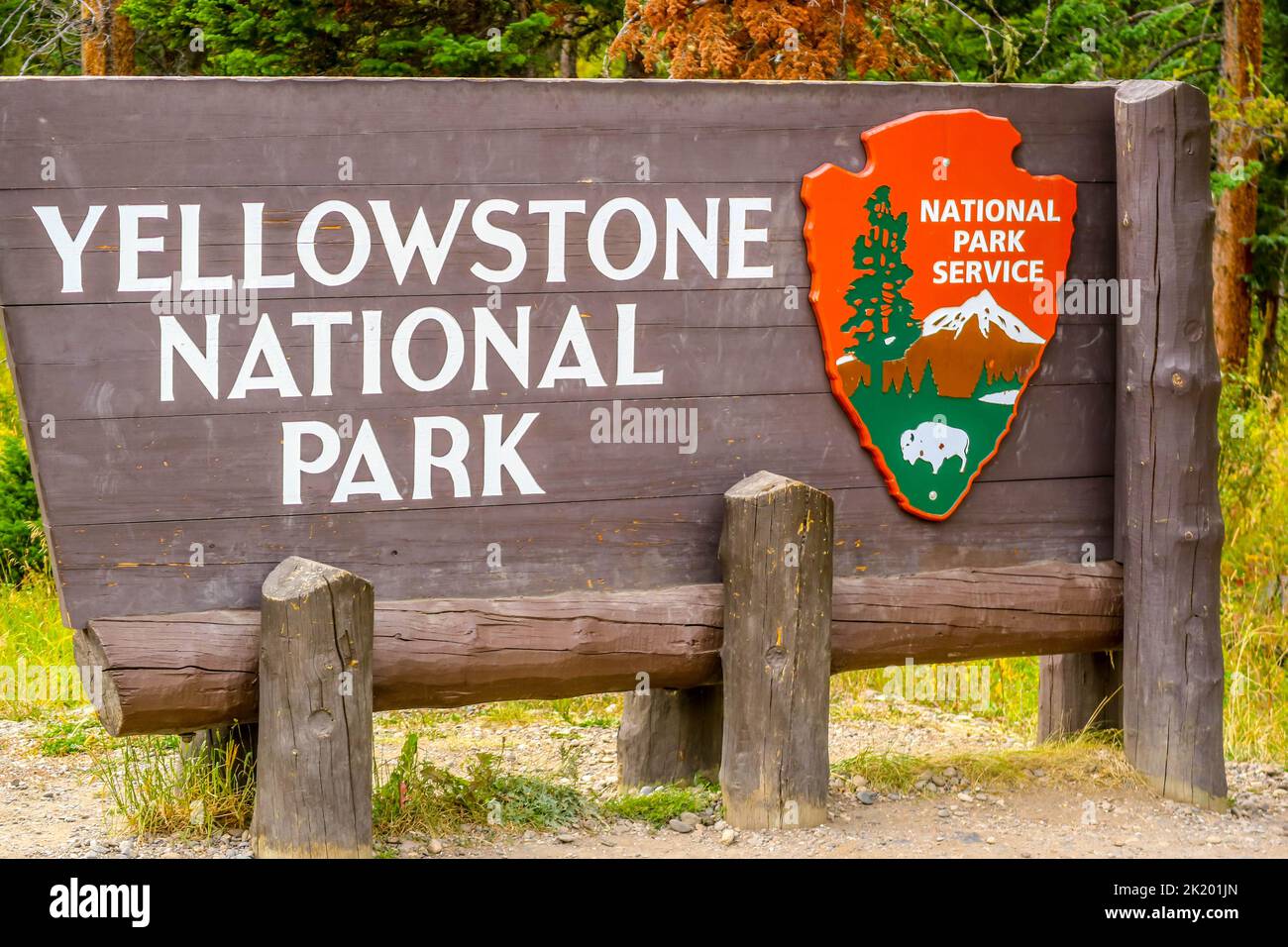 Entrance to yellowstone park hi-res stock photography and images - Alamy
