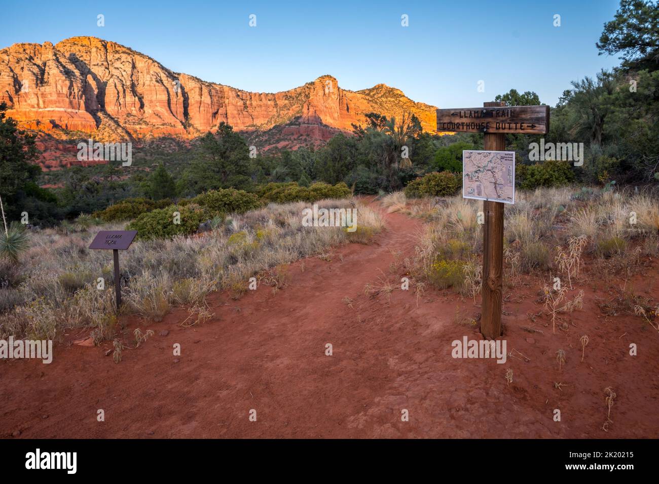 A description board for the trails in Sedona, Arizona Stock Photo - Alamy