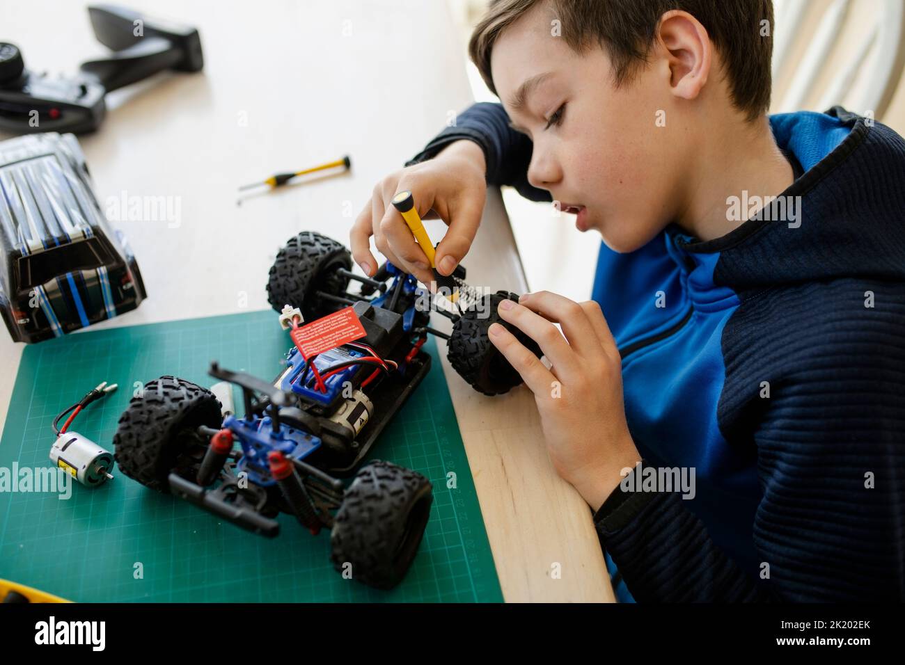 Car toy building hi-res stock photography and images - Alamy