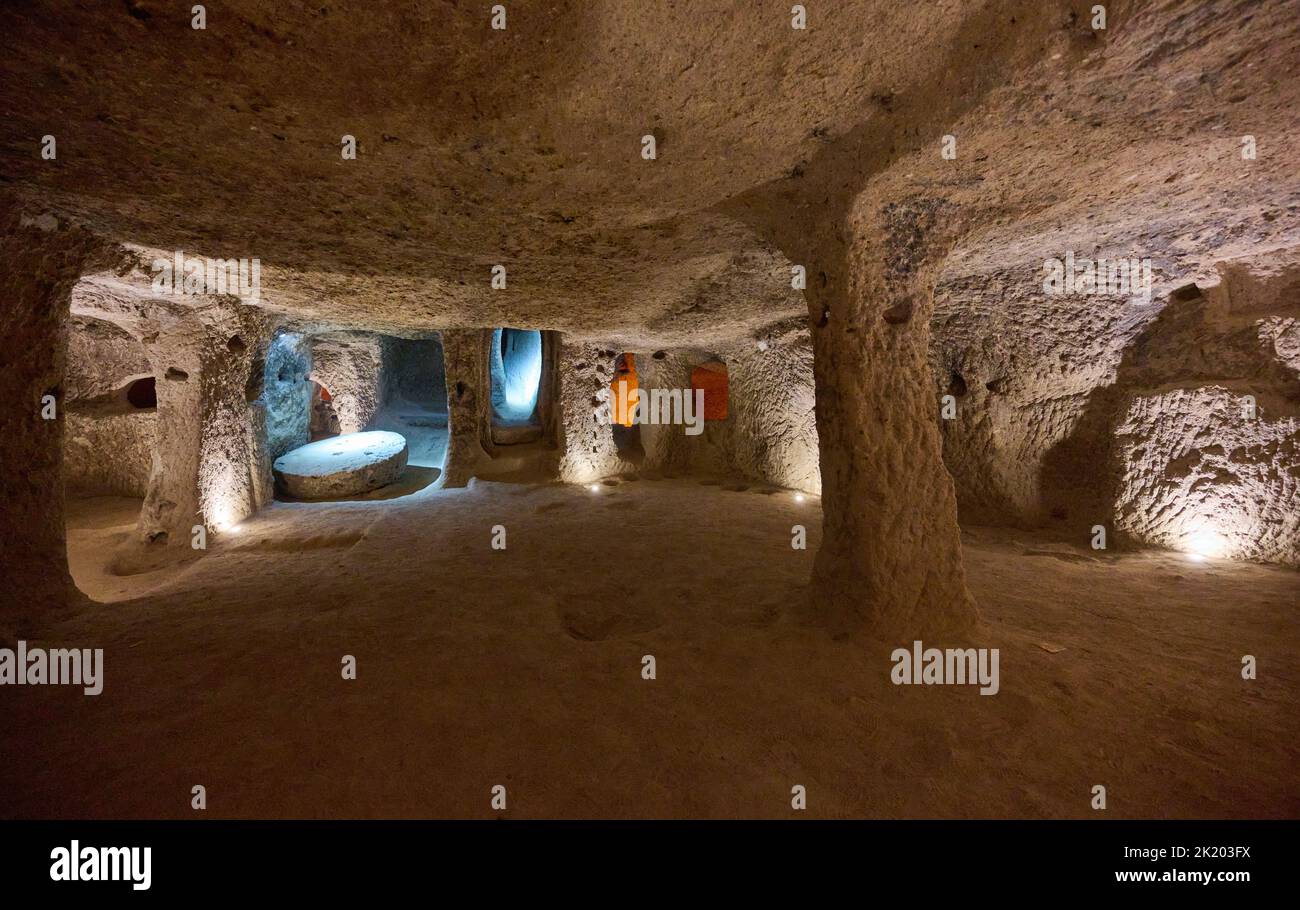 narrow corridors and low rooms in Kaymakli Underground City, UNESCO ...