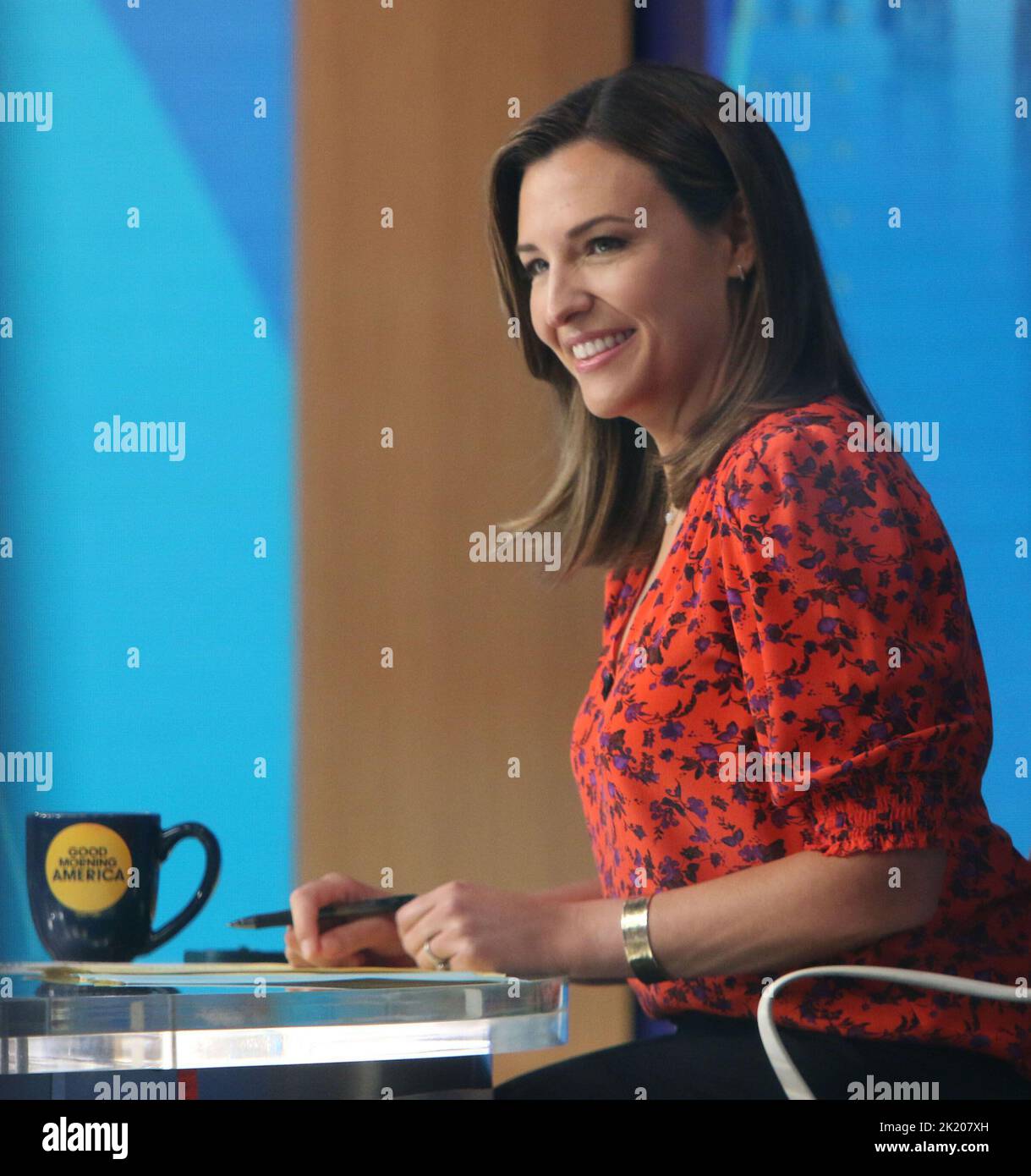 Cast Of Good Morning America -PICTURED: Marry Bruce -LOCATION: New York ...