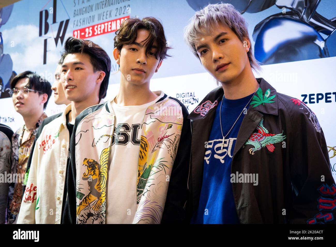 Bangkok, Thailand. 21st Sep, 2022. KinPorsche actor Tong Thanayut (R ...