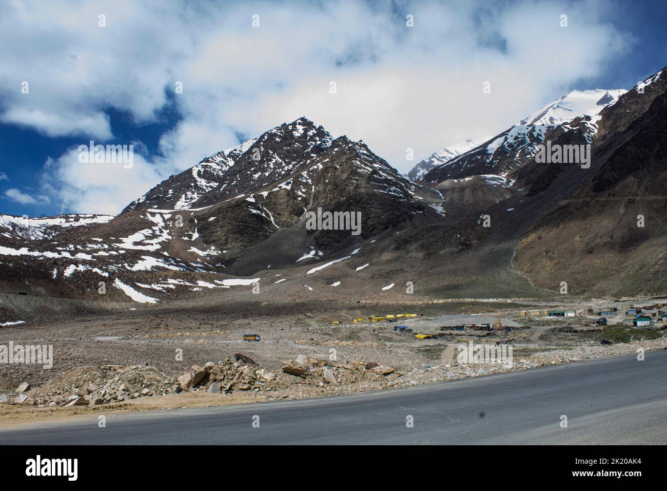 leh ladakh, himalayan range passes Stock Photo - Alamy