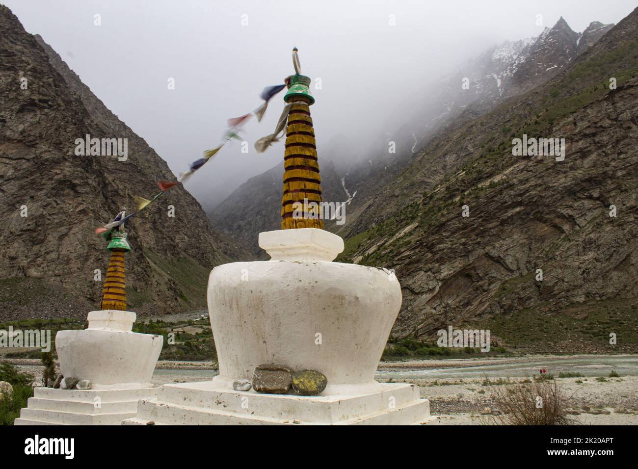 leh ladakh, himalayan range passes Stock Photo - Alamy