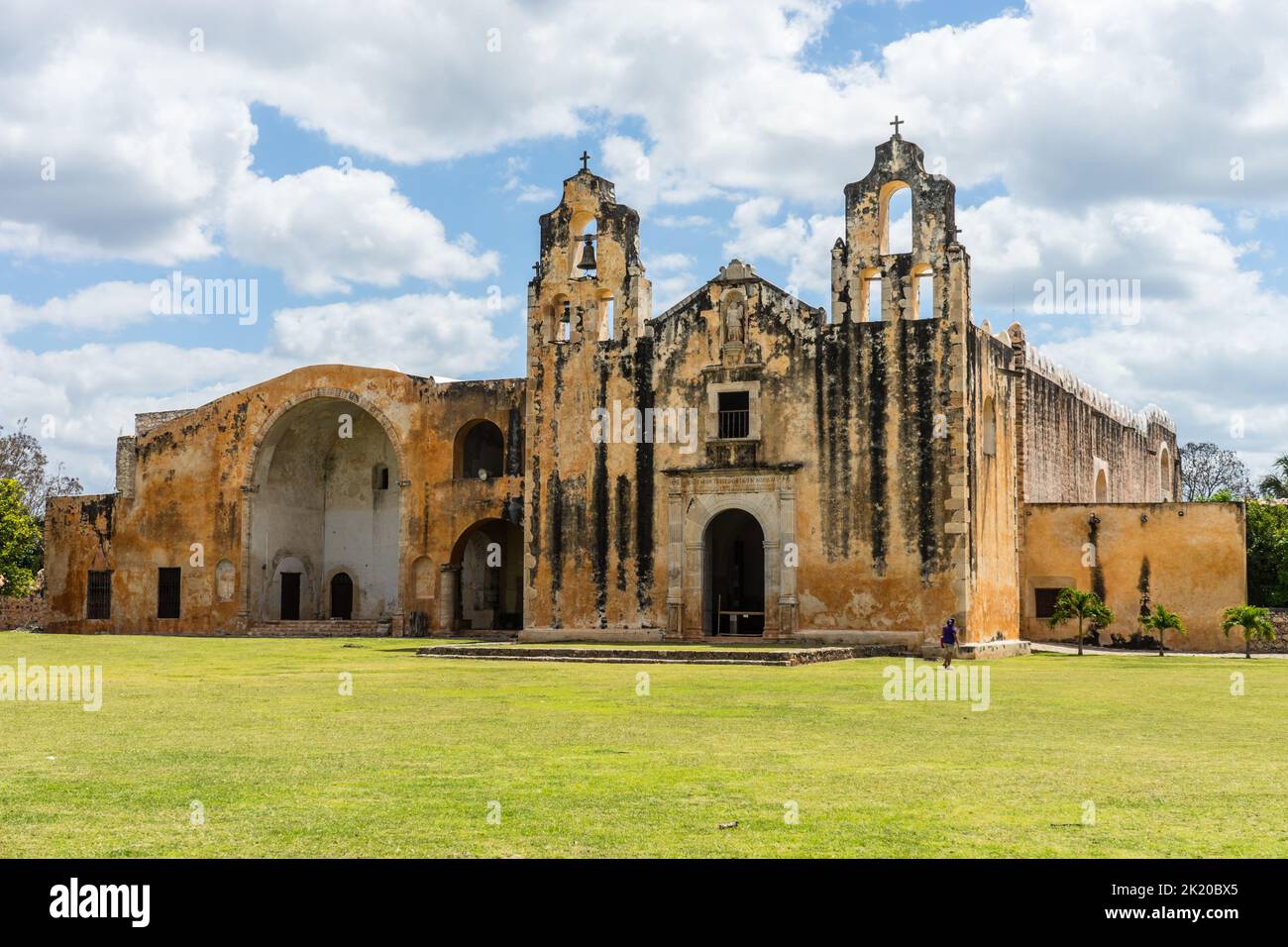 Parroquia y exconvento de san miguel arcangel hi-res stock photography ...