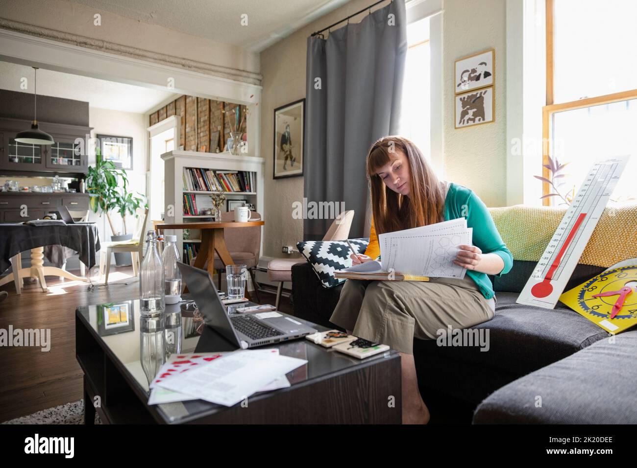 Social grading hi-res stock photography and images - Alamy