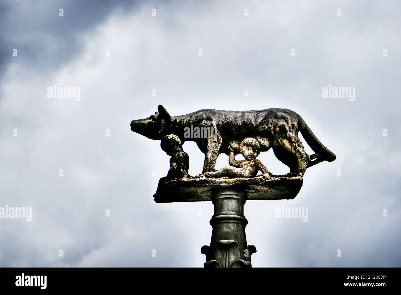 Sculpture siena hi-res stock photography and images - Alamy