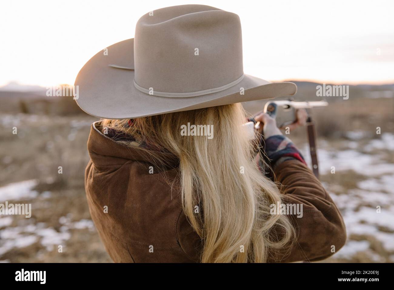 Hunter target practice hi-res stock photography and images - Alamy