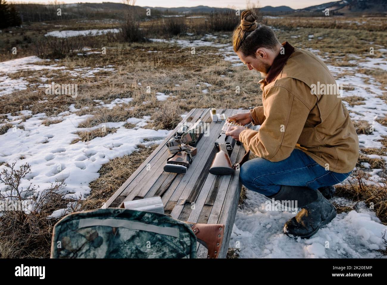 Preparing to hunt hi-res stock photography and images - Alamy