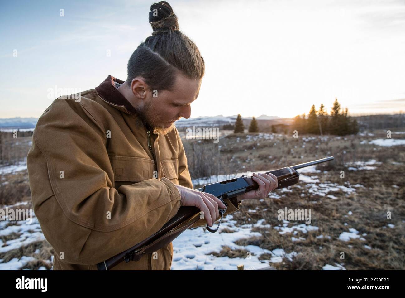 Hunter target practice hi-res stock photography and images - Alamy