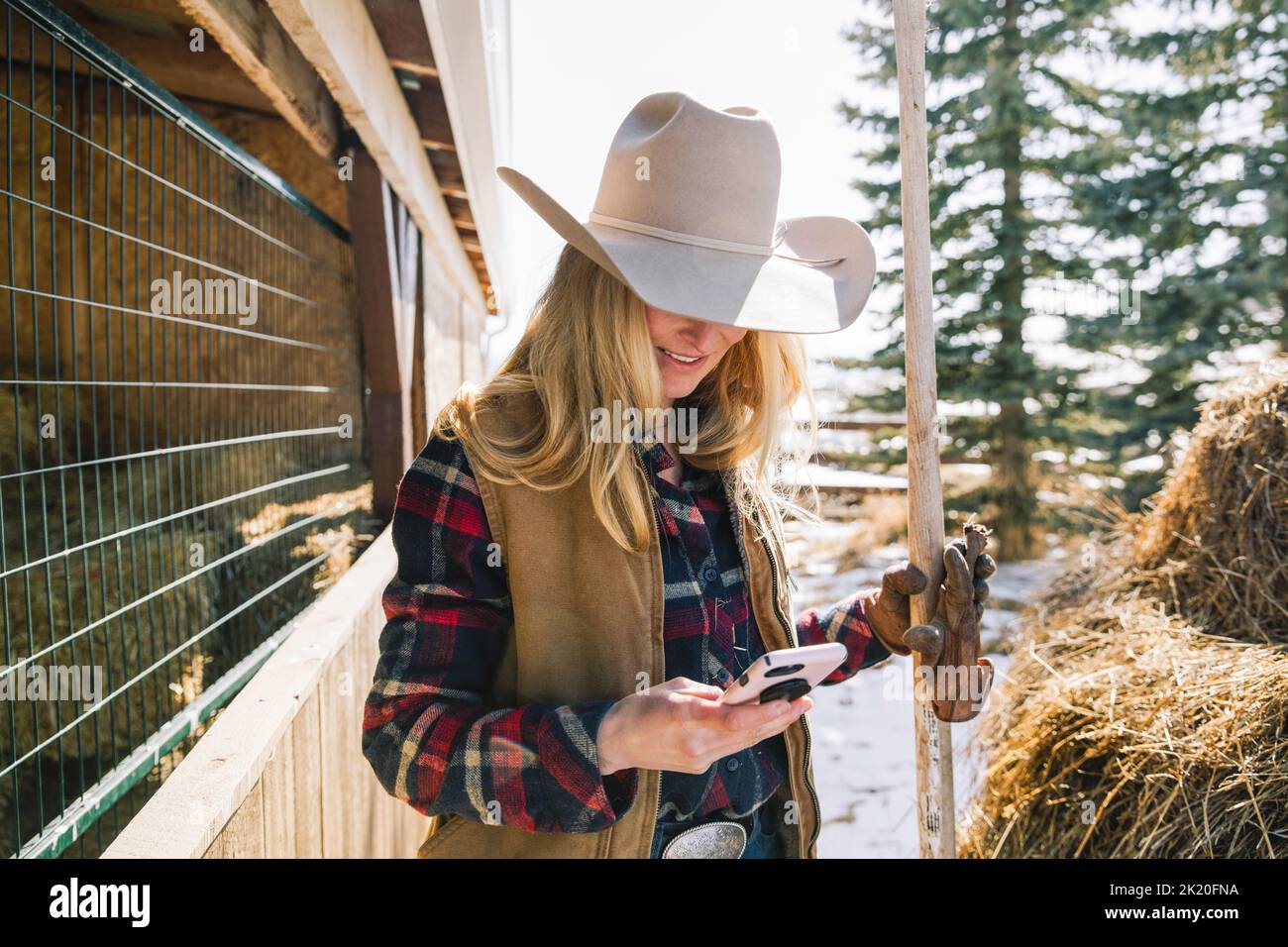 Using a pitchfork hi-res stock photography and images - Alamy