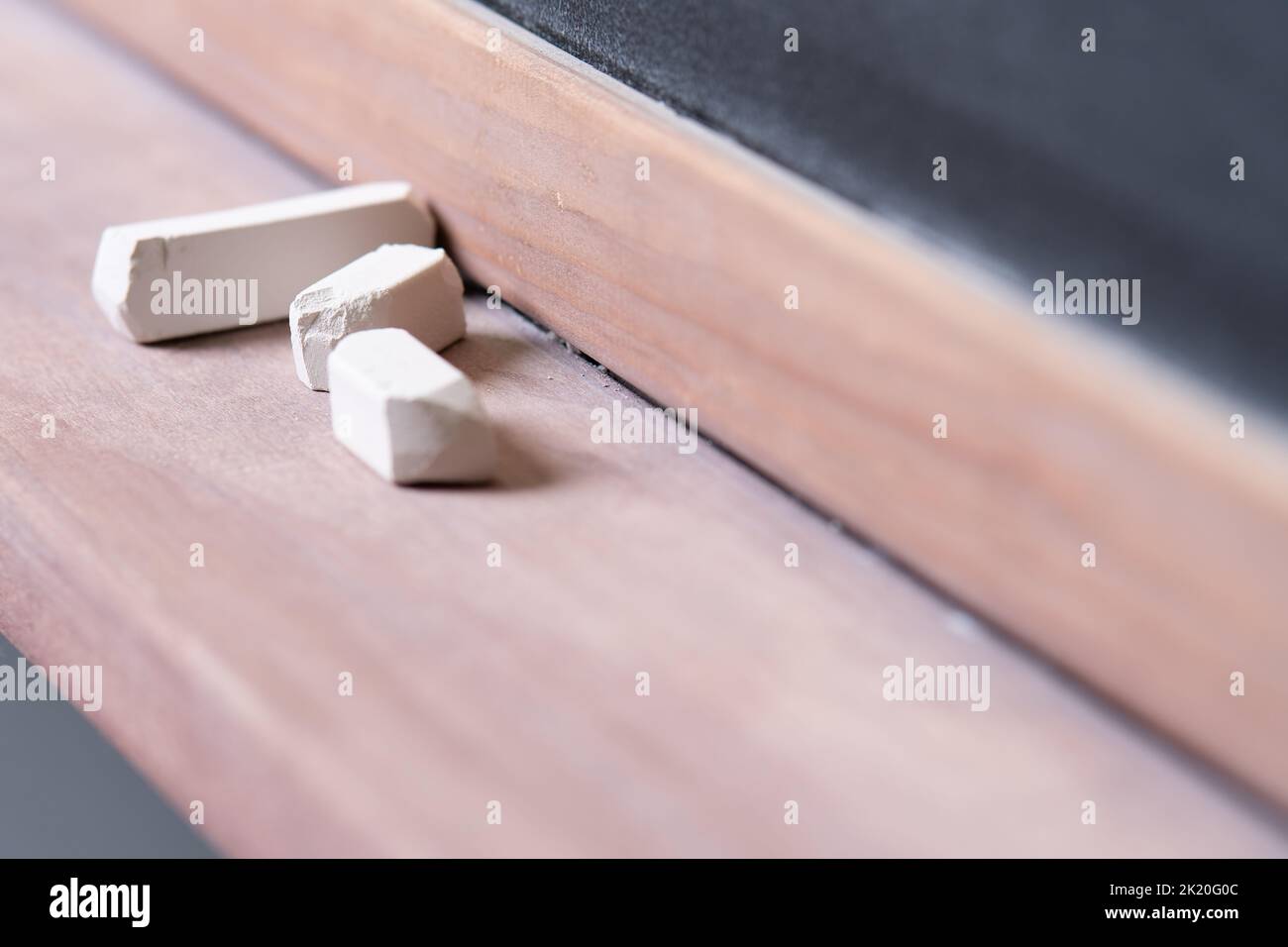 Green chalkboard eraser chalk hi-res stock photography and images - Alamy