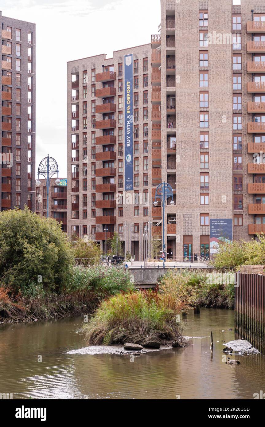 Roding riverside hi-res stock photography and images - Alamy